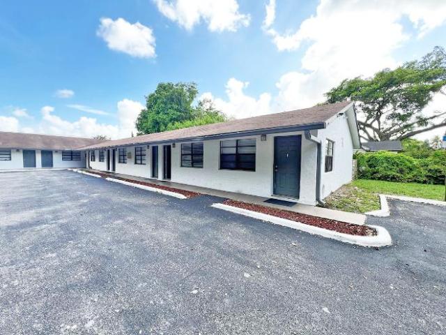 1 Br, 1 bath, Other 2316 Monroe Street