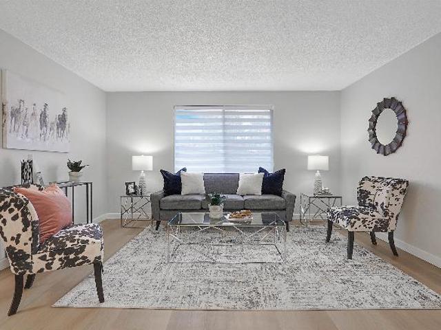 1 Br, 1 bath, Apartment 2319 Lee Street