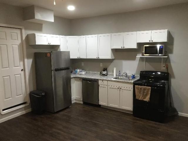 1 Br, 1 bath, Other 2333 West Clifton Avenue