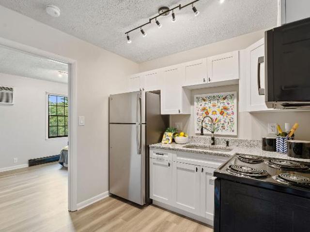 1 Br, 1 bath, Other 2531 Bradford Court
