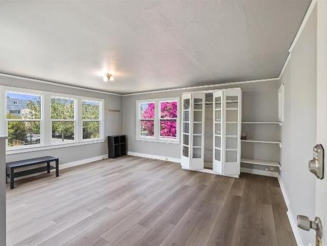 1 Br, 1 bath, Other 2531 Dana Street