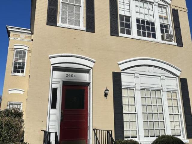 1 Br, 1 bath, Apartment 2606 Grove Avenue