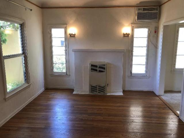1 Br, 1 bath, Apartment 264 S Reeves Drive