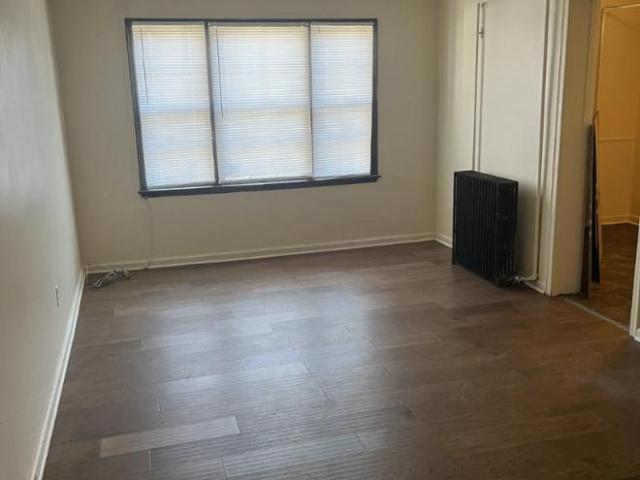 1 Br, 1 bath, Apartment 2662 2678 North Main Street