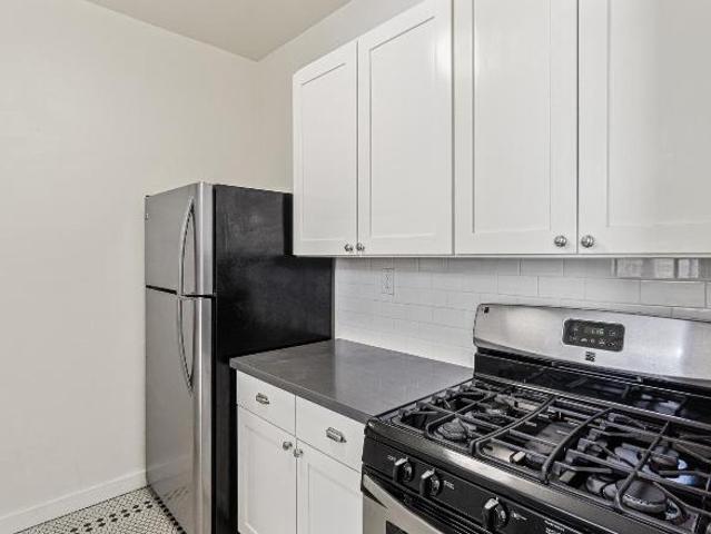 1 Br, 1 bath, Other 304 Bell Street