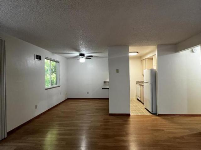 1 Br, 1 bath, Other 3318 Willow Court SE