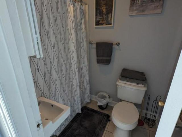 1 Br, 1 bath, Apartment 35 East Baltimore Street