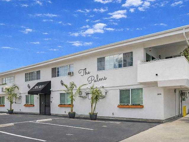 1 Br, 1 bath, Apartment 3630 Midvale Ave