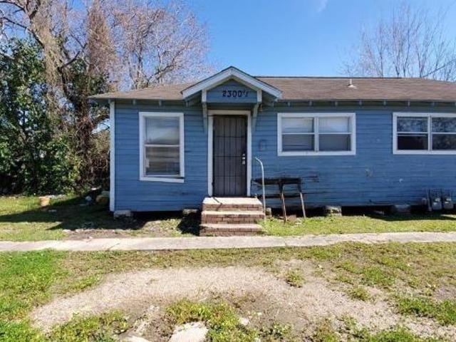 1 Br, 1 bath, Single Family Home 2300 1/2 Hutton
