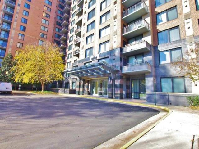 1 Br, 1 bath, Single Family Home 2451 Midtown Ave