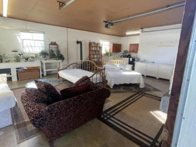 1 Br, 1 bath, Single Family Home 47 Lakeshore Dr