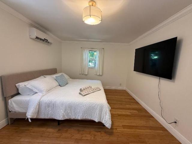 1 Br, 1 bath, Single Family 1413 SW 23rd Ave