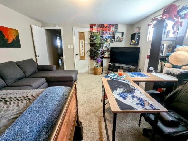 1 Br, 1 bath, Single Family 1422 tesla drive