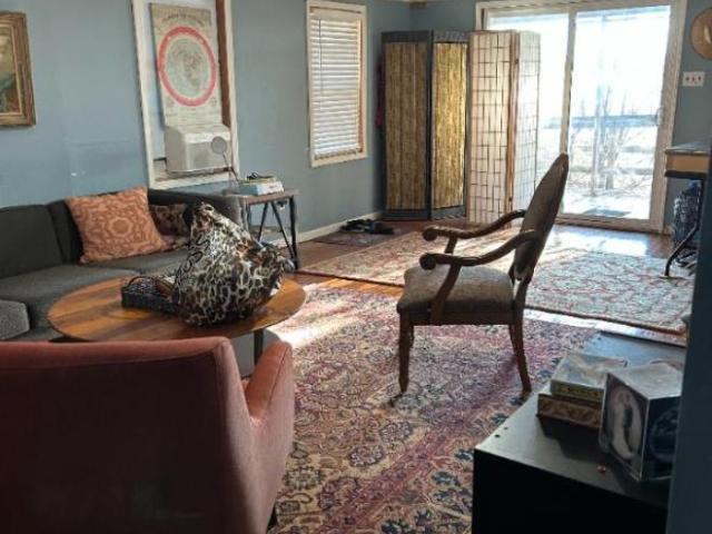 1 Br, 1 bath, Single Family 1445 Waterway Ln