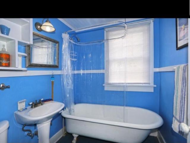 1 Br, 1 bath, Single Family 1485 N Peninsula Dr