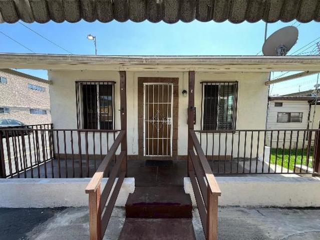 1 Br, 1 bath, Single Family 15012 Lemoli Ave