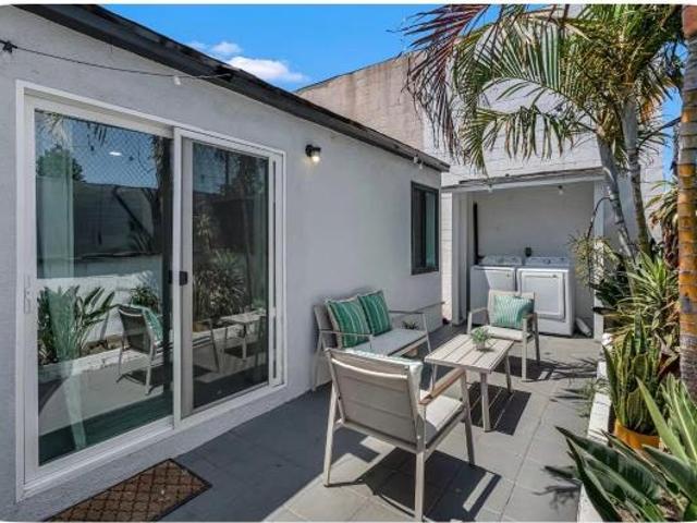1 Br, 1 bath, Single Family 15112 Orange Ave