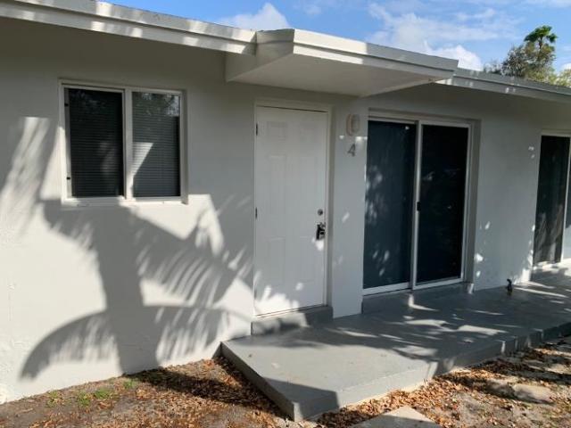 1 Br, 1 bath, Single Family 1521 Northeast 117th Street