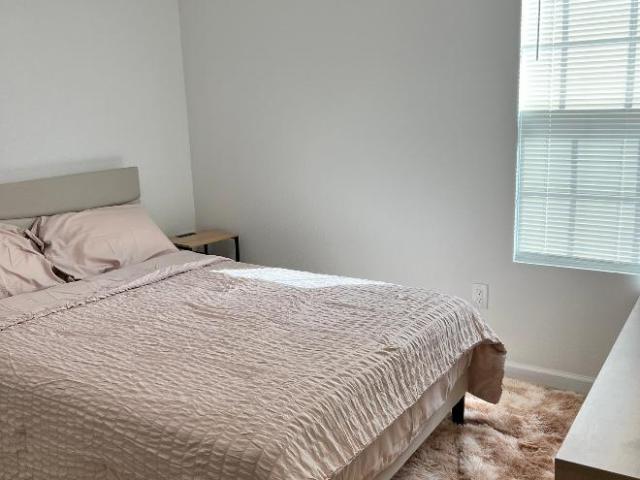 1 Br, 1 bath, Single Family 1527 Highland Ave