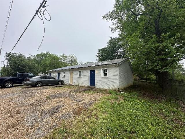 1 Br, 1 bath, Single Family 159 E Tenth St