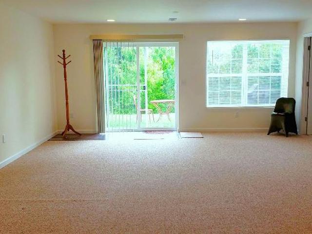 1 Br, 1 bath, Single Family 16057 Dancing Leaf Pl