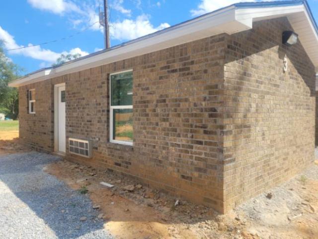 1 Br, 1 bath, Single Family 16185 Hwy 603