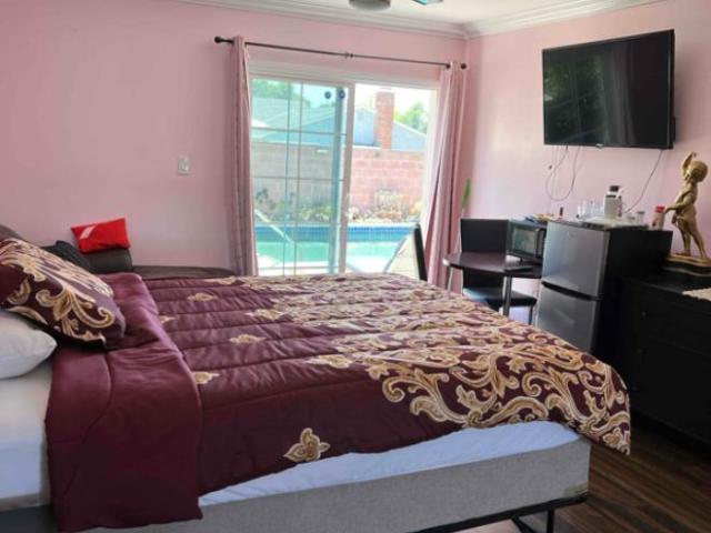1 Br, 1 bath, Single Family 16332 Nordhoff Street