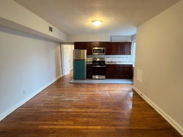 1 Br, 1 bath, Single Family 167 Chancellor Ave
