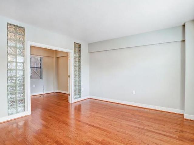 1 Br, 1 bath, Single Family 1727 R St NW