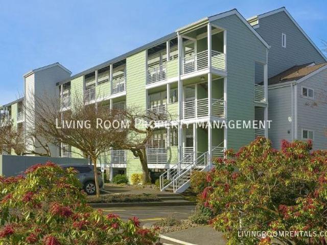 1 Br, 1 bath, Single Family 183 N Hayden Bay Drive
