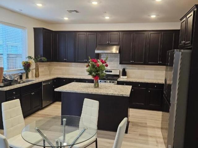 1 Br, 1 bath, Single Family 1844 Chandler Dr