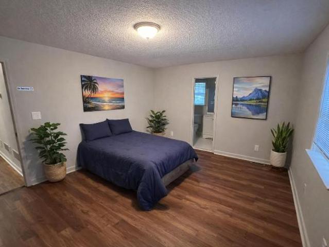 1 Br, 1 bath, Single Family 1980 E Ave NW