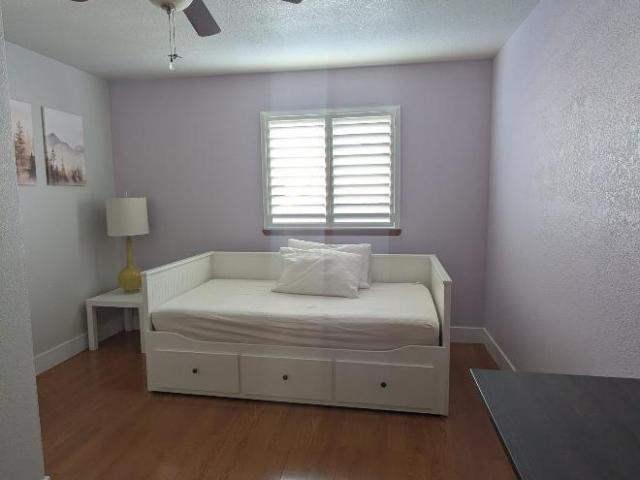 1 Br, 1 bath, Single Family 1008 Coach St