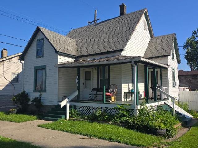1 Br, 1 bath, Single Family 1008 W 143rd St