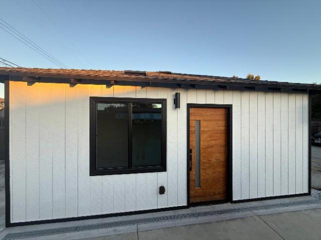 1 Br, 1 bath, Single Family 1012 W Vesta