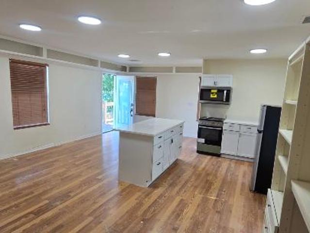 1 Br, 1 bath, Single Family 110 1/2 E 34tulsa Ok