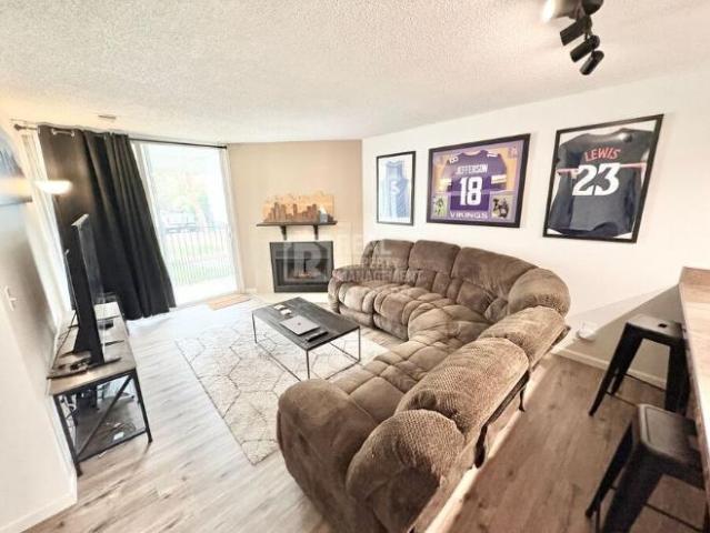 1 Br, 1 bath, Single Family 11119 E Alameda Ave