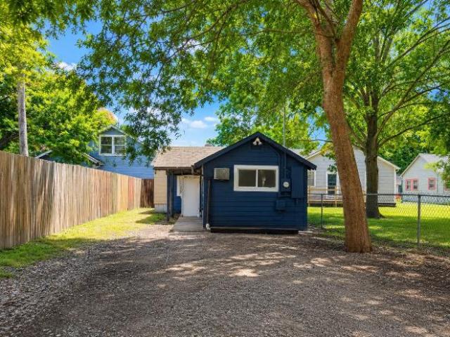 1 Br, 1 bath, Single Family 1120 N Harrison Ave