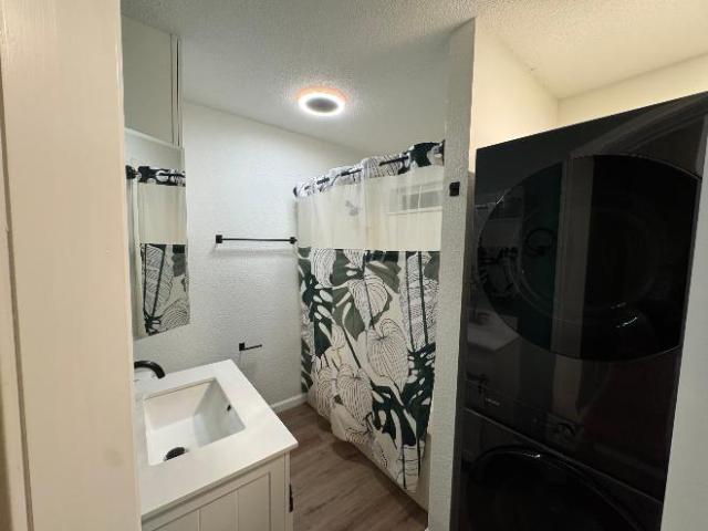 1 Br, 1 bath, Single Family 1123 Disraeli Cir