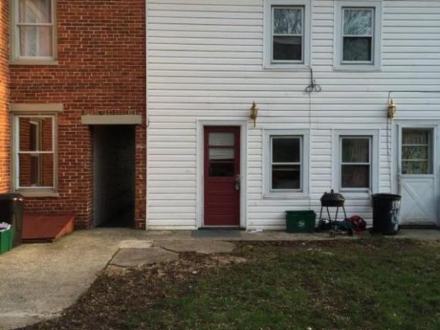 1 Br, 1 bath, Single Family 117 W Chapel Ave