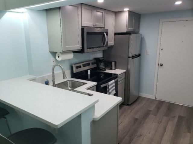 1 Br, 1 bath, Single Family 115 Fairway Ave
