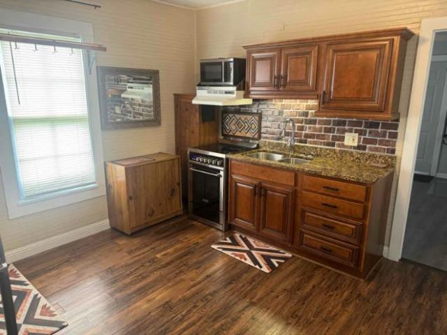 1 Br, 1 bath, Single Family 118 W King St