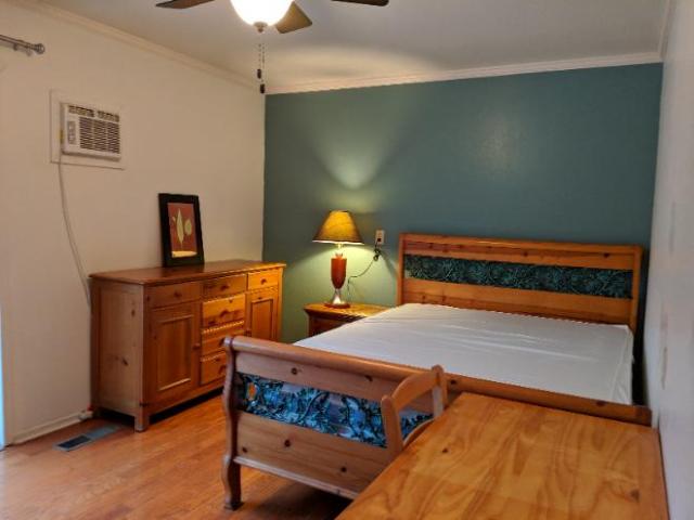 1 Br, 1 bath, Single Family 1195 Yosemite Ave