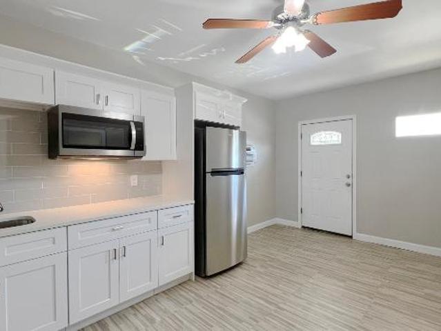 1 Br, 1 bath, Single Family 1218 La Mesa Avenue