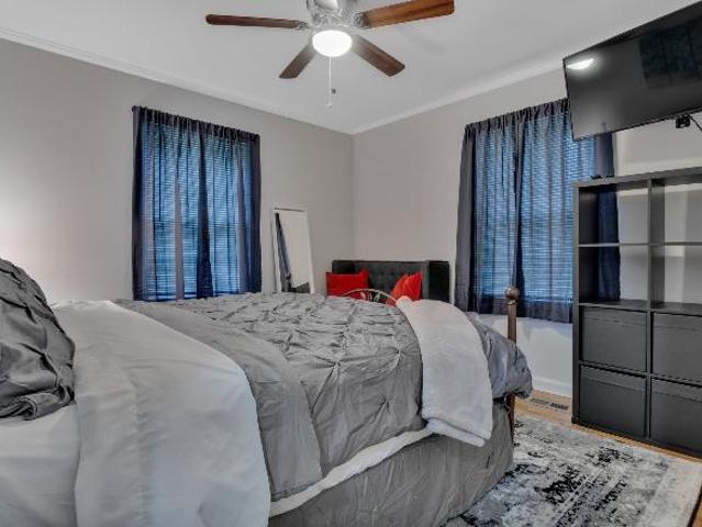 1 Br, 1 bath, Single Family 1296 Diamond Ave SE
