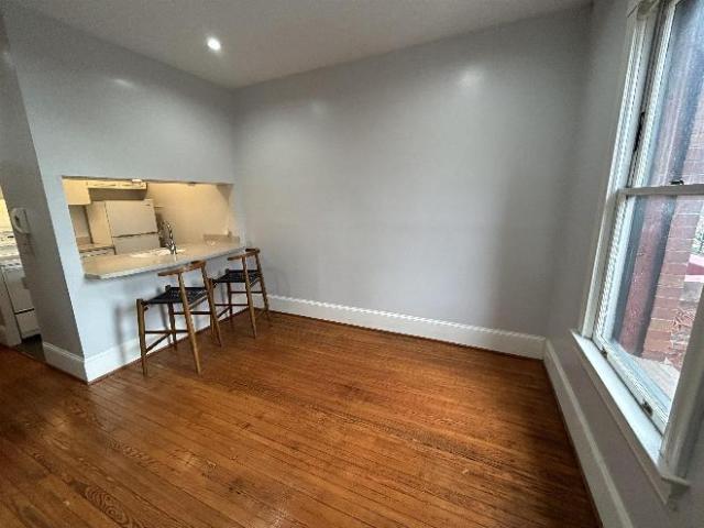 1 Br, 1 bath, Single Family 1326 Vermont Ave NW