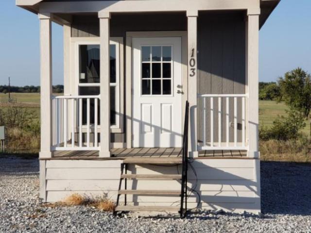 1 Br, 1 bath, Single Family 135 Antler Ridge Trl