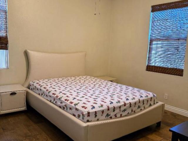 1 Br, 1 bath, Single Family 13652 Perry Ann Cir
