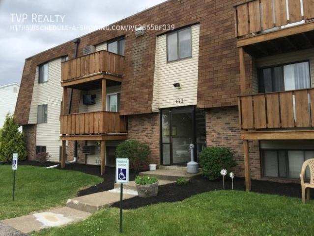 1 Br, 1 bath, Single Family 136 Fox Hill Lane