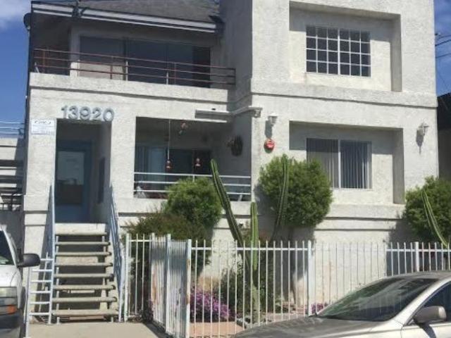 1 Br, 1 bath, Single Family 13920 Doty Avenue